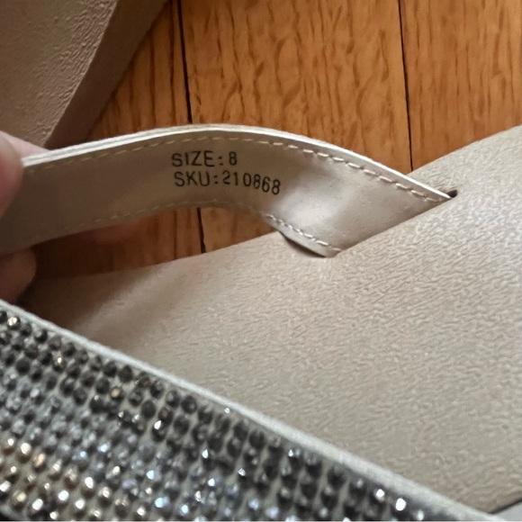 Bluefin | Shoes | Bluefin Blue Fin Beige Gemmed Flip Flop Thong Sandals ...